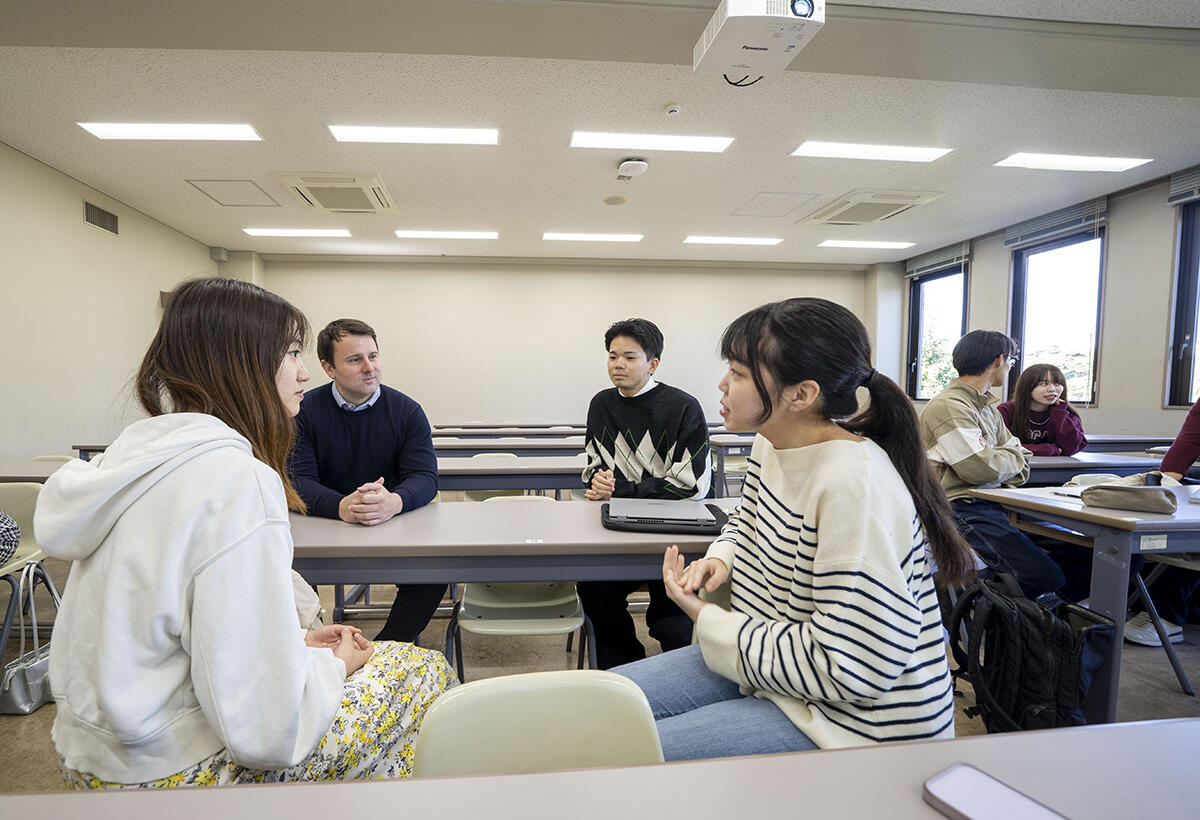 Hitotsubashi University Faculty of Commerce and Management